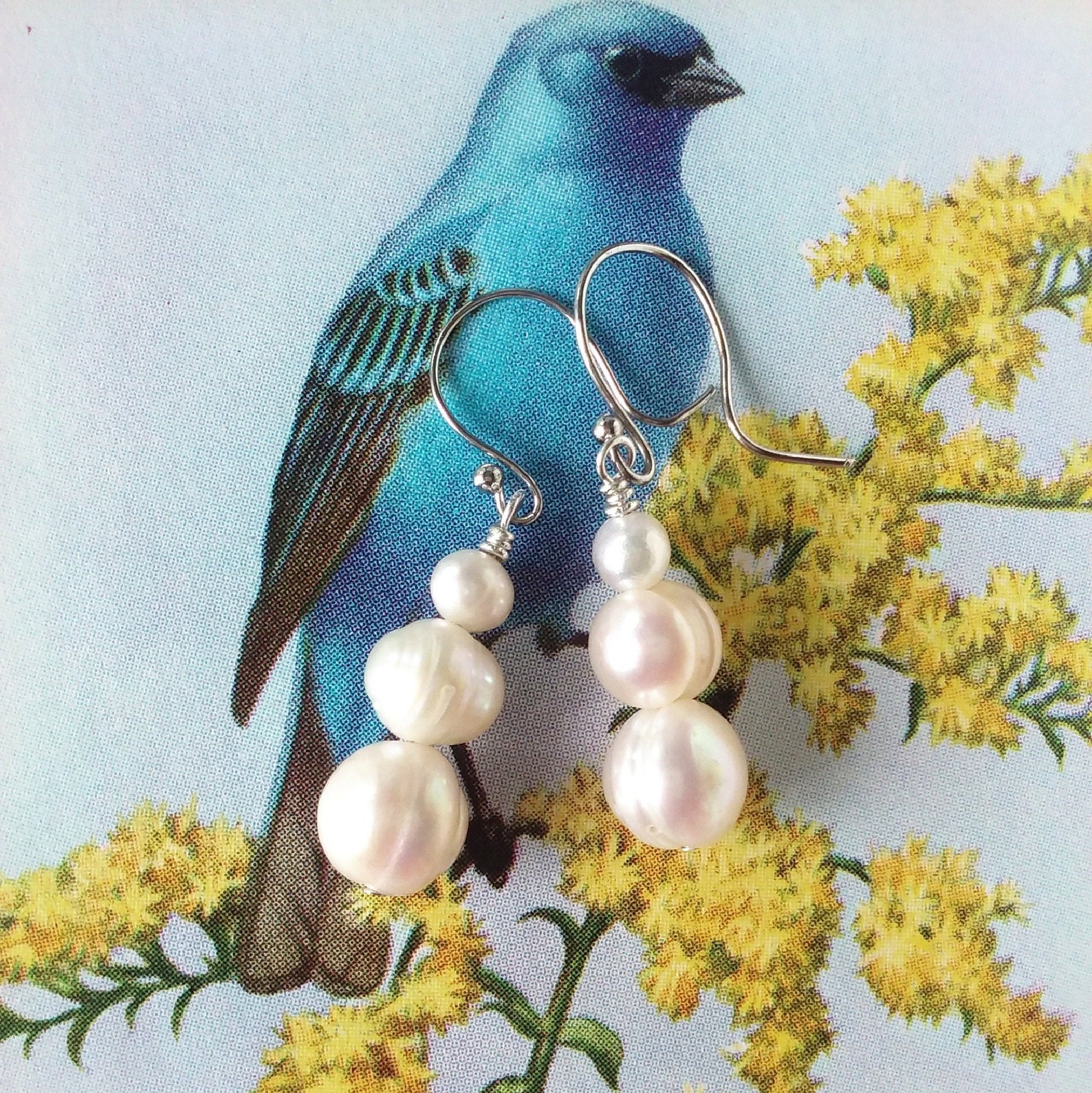 Small Triple White Pearl Earrings - Etsy