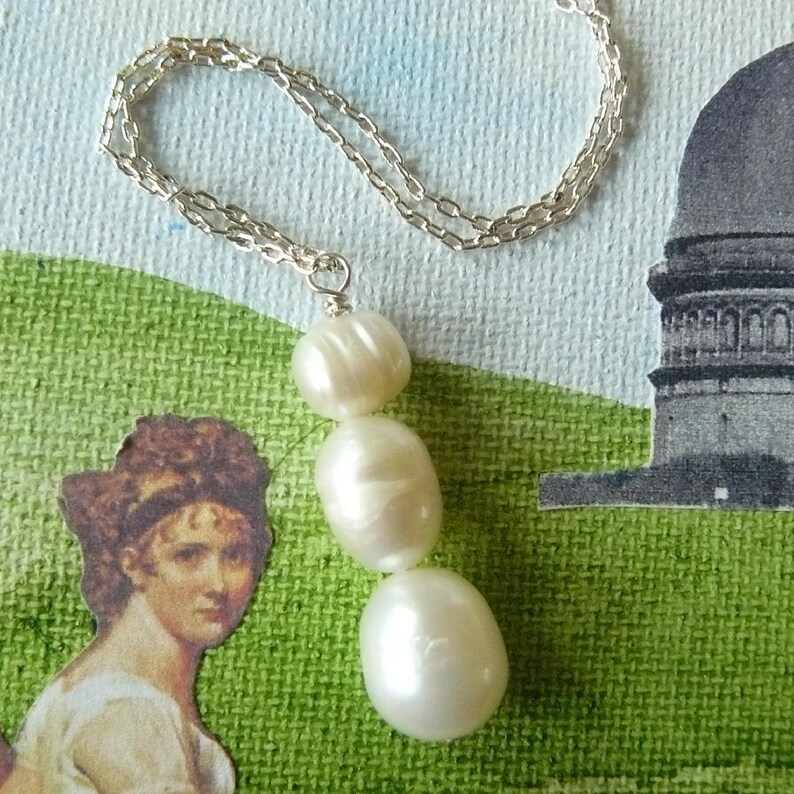 Triple White Pearl Pendant Necklace - Etsy