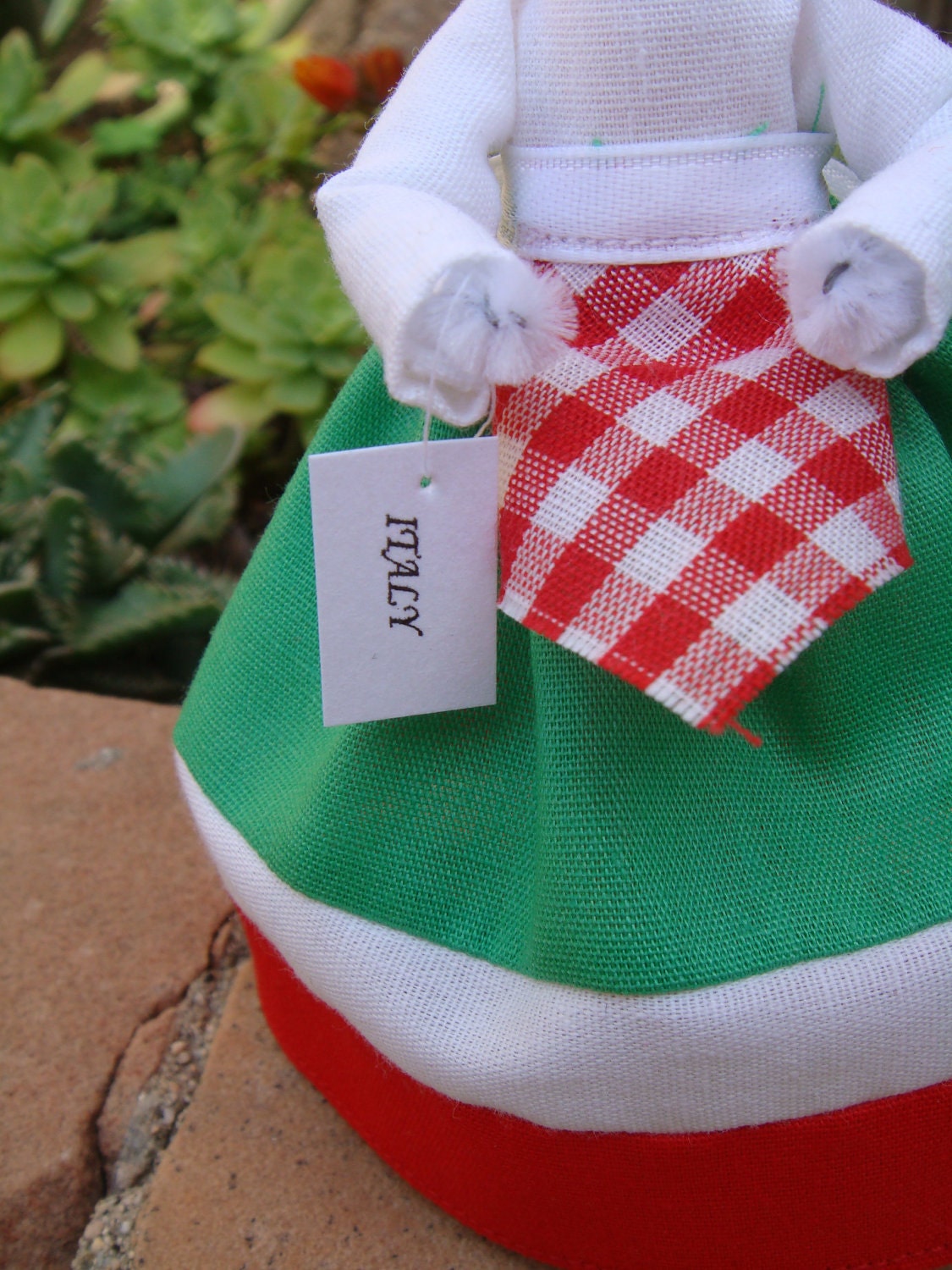Italy Clothespin Doll, Italian Doll Red, White and Green Dress - Etsy