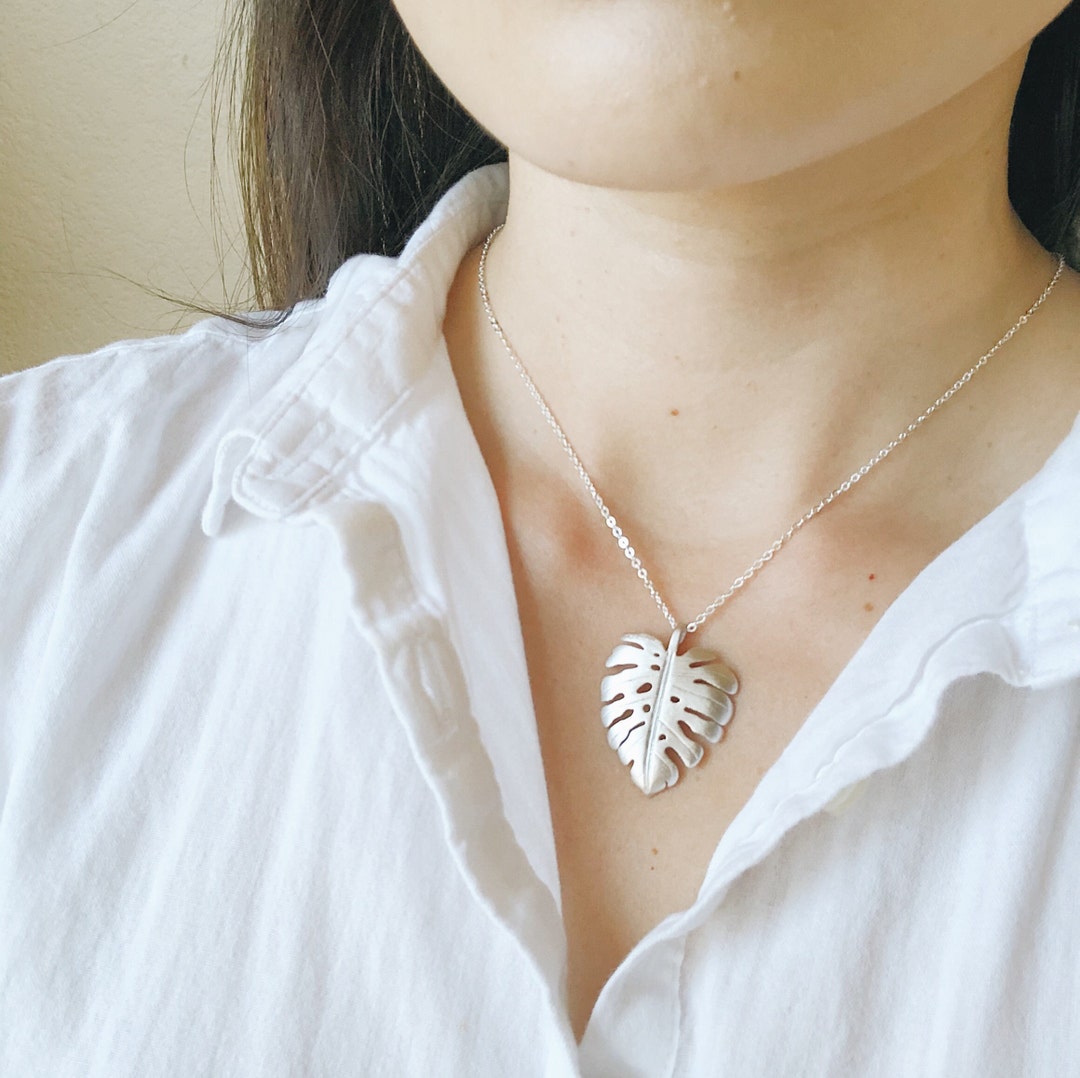 Silver Monstera Necklace Big Monstera Leaf Necklace Monstera Pendant ...