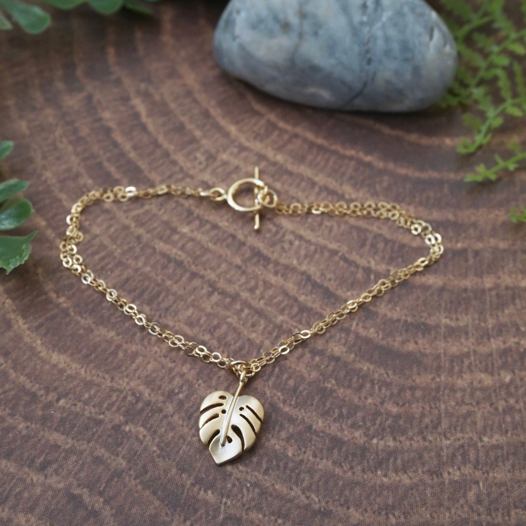 Gold Monstera Bracelet Dainty Bracelet Leaf Toggle Bracelet Gold ...