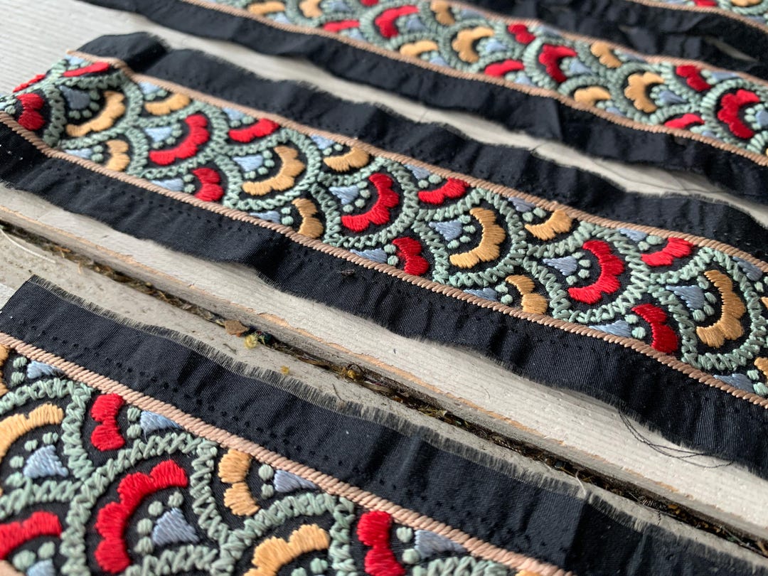 4 Small Lengths Antique Silk Ribbon Please Read All Item Details Below ...