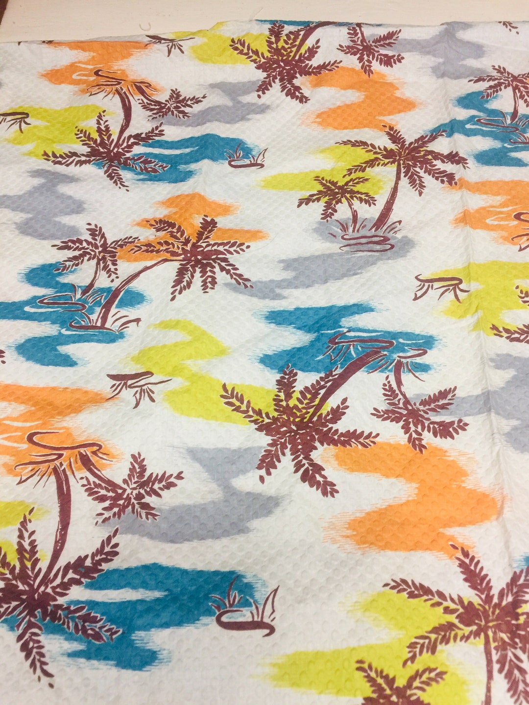 Vintage 1940s HAWAIIAN Fabric Palm Trees TEXTILES Forties Material Thin ...