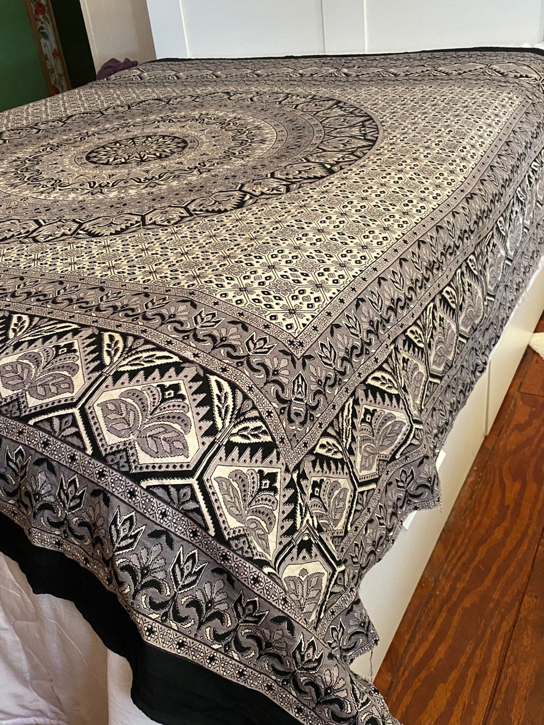 Vintage COTTON Batik Bedspread TABLECLOTH Hippie Boho Curtain 86 X 76 - Etsy