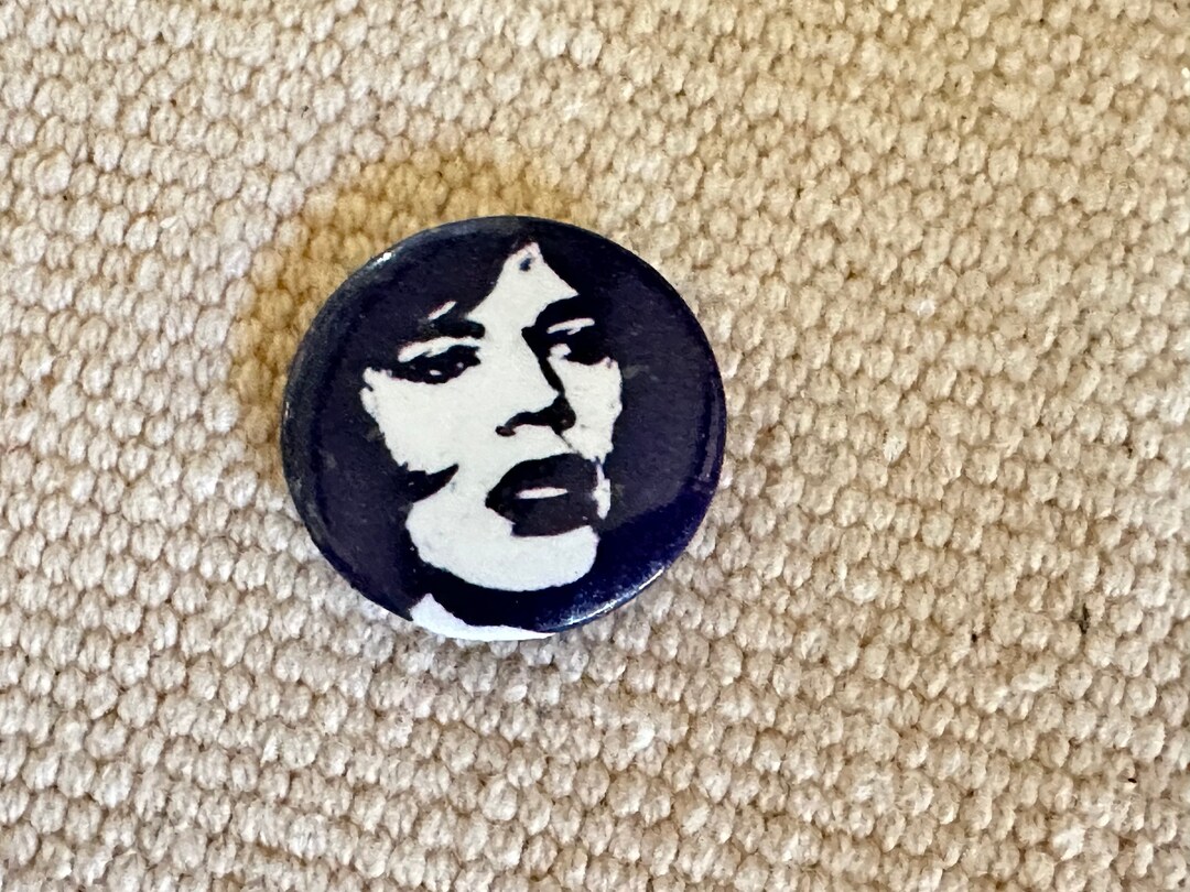 Vintage MICK JAGGER Performance PIN 1970s Rock and Roll Rocker Pinback ...