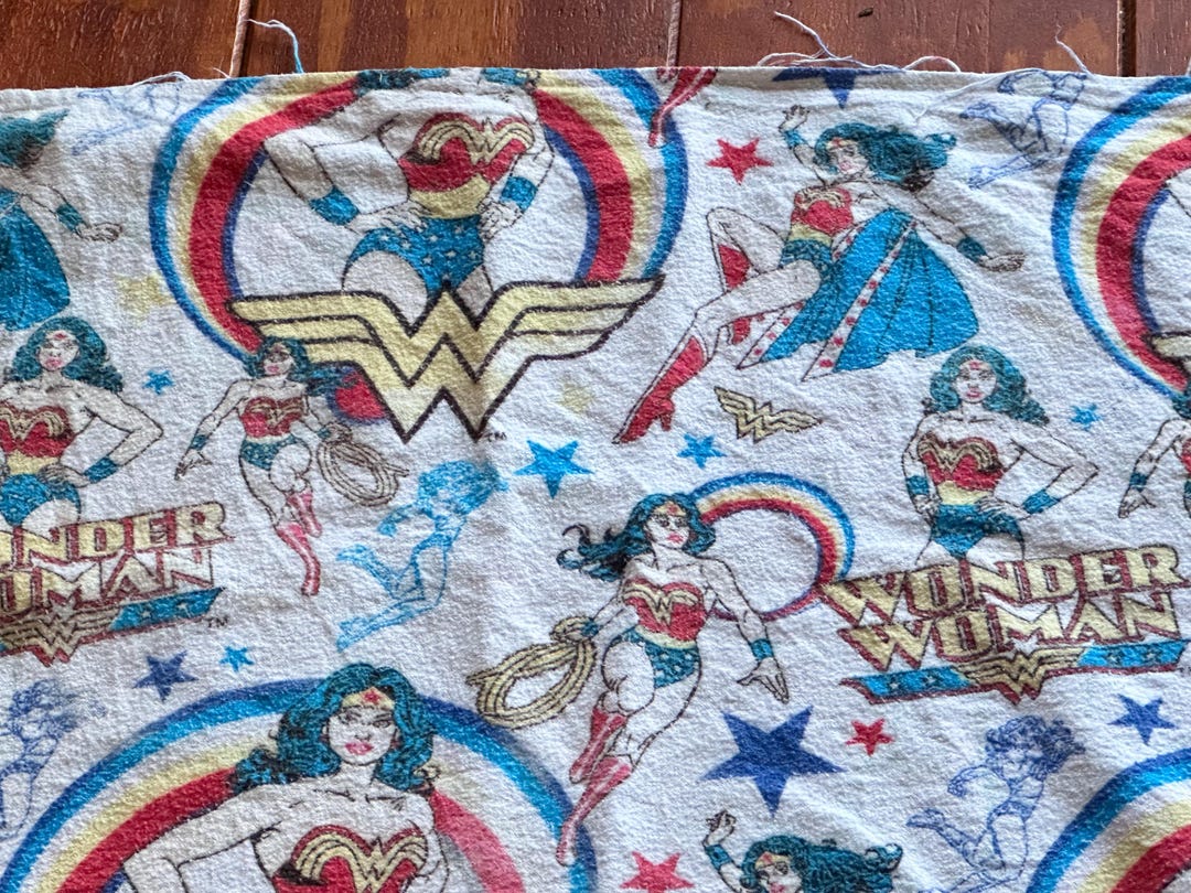 Vintage WONDER WOMAN FABRIC Fabric Cotton Flannel 40 X 42 Marvel ...