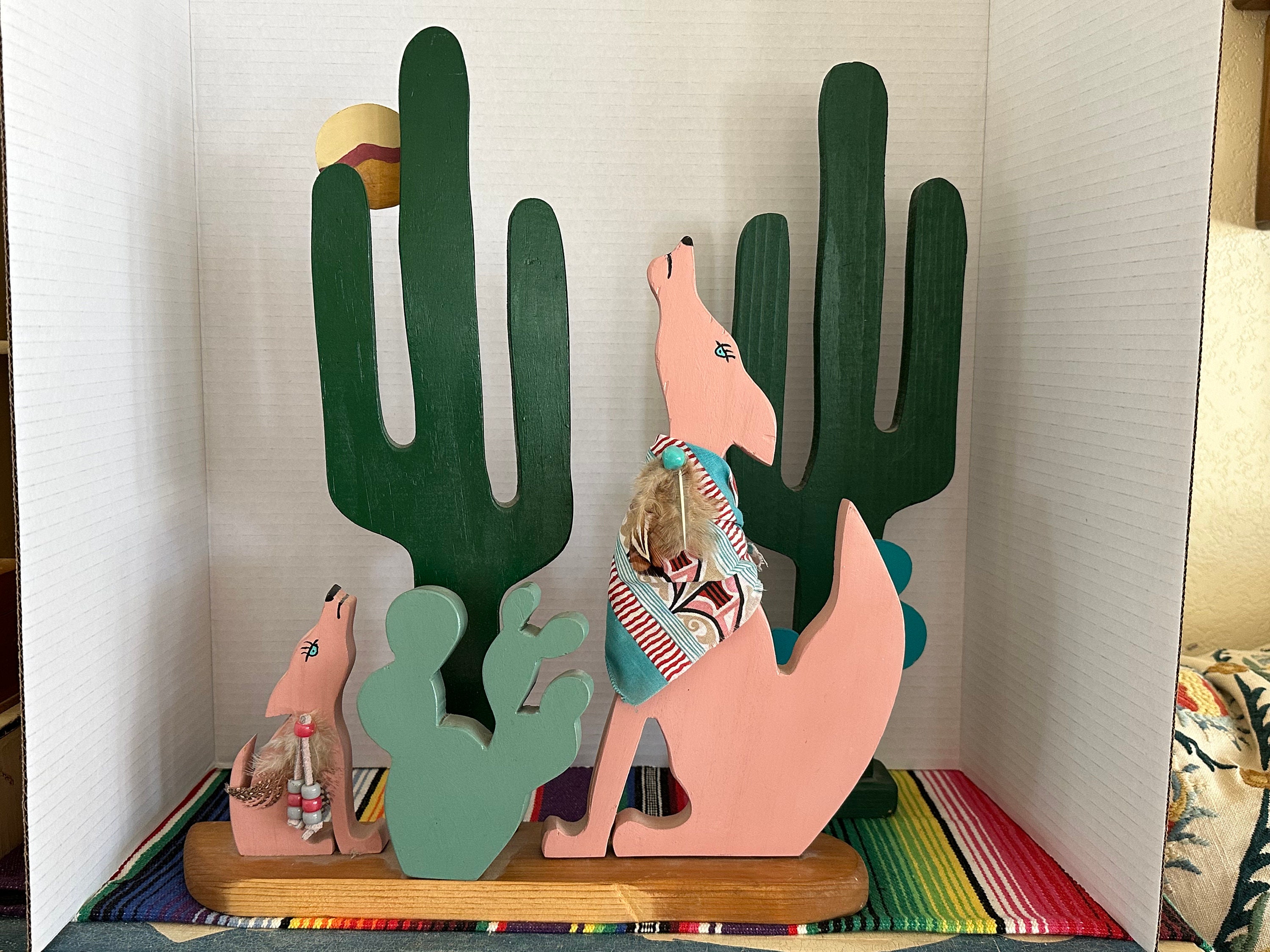 Donnagott Coyote Statue
