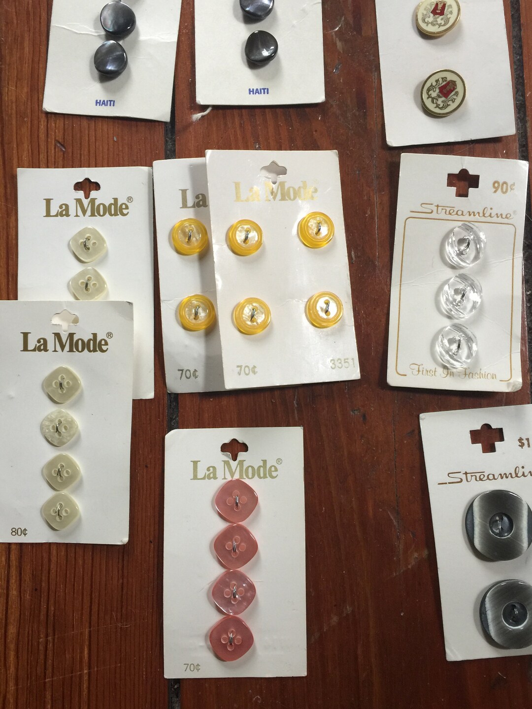 Vintage 29 BUTTON Cards Large LOT DEAD Store Stock Craft Sewing Lamode Streamline So-fro Crest ...