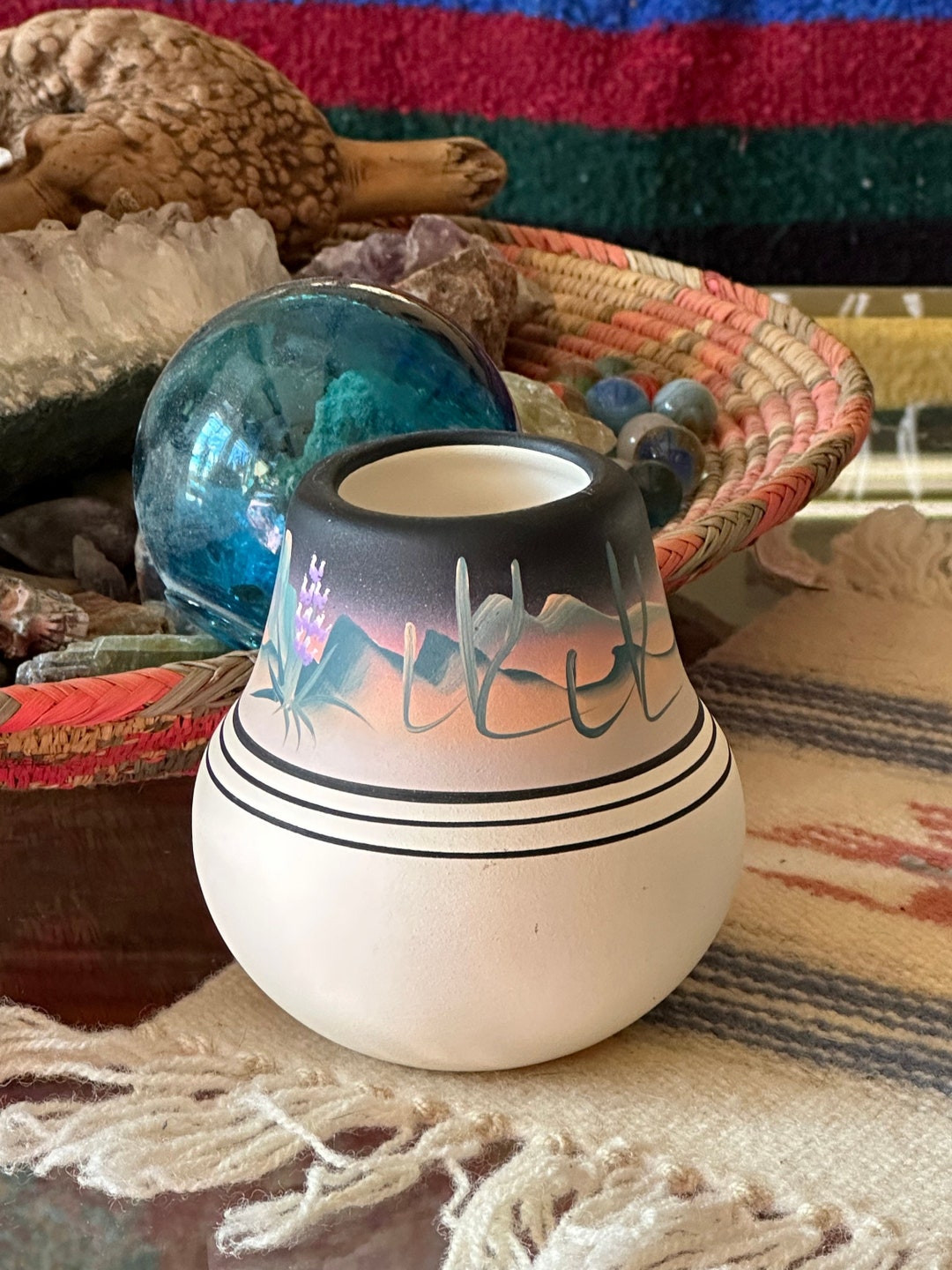 Awesome Vintage SOUTHWESTERN Cactus Vase Hand Painted Dine' Yucca Plant ...