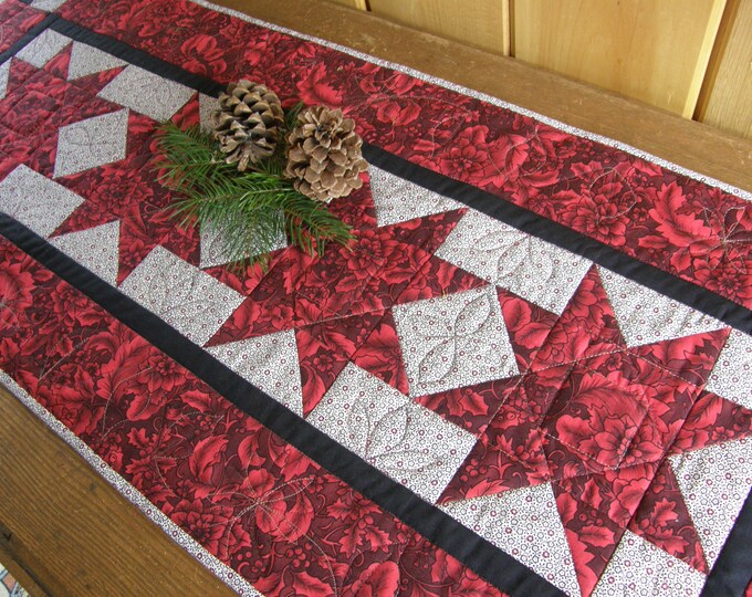 Christmas Table Runner Red and Black Stars - Etsy