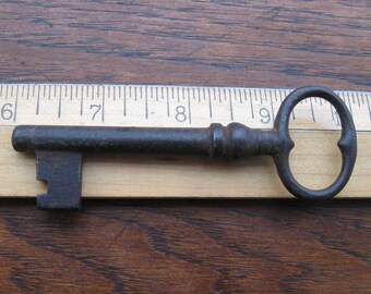 Barrel Skeleton Key | Etsy