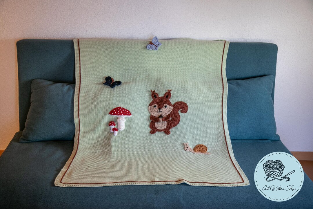 CROCHET PATTERN the Squirrel in the Woods Blanket - Applique (pdf, US ...