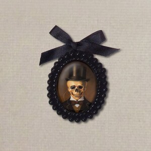 Gothic Brooch Victorian Portrait Pin Black Beaded | Etsy