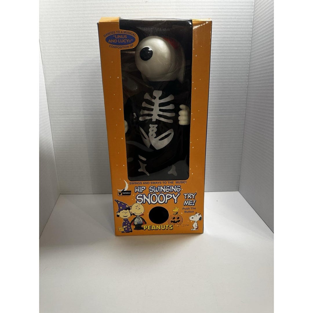 Vintage 1998 Gemmy Halloween Animatronic Dancing Snoopy Hip Swinging ...