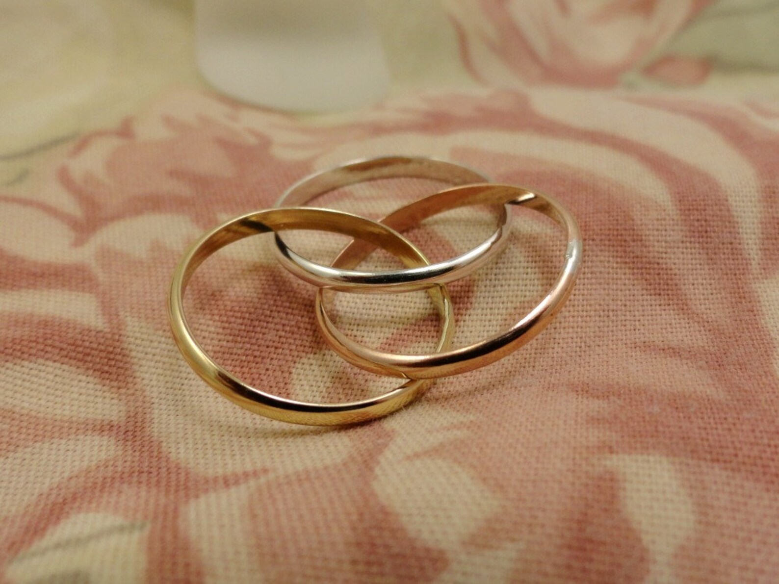 True Tri Metal Rolling Ring | Etsy