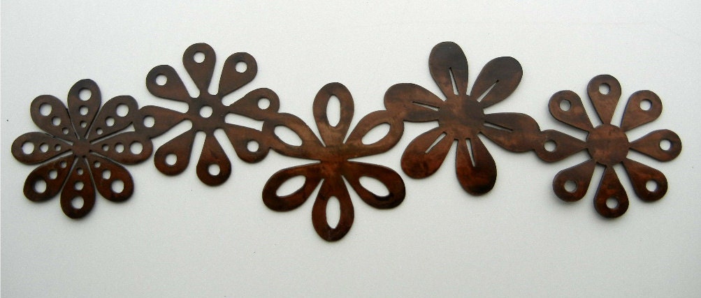 Daisy Chain Metal Art | Etsy