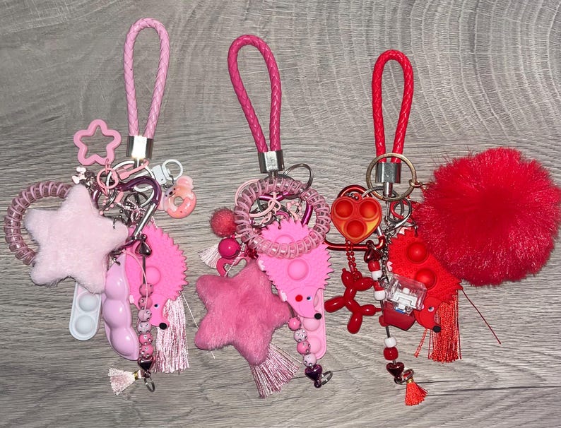 Fidget Keychain for Autism, ADHD, Anxiety, Stress Relief, Sensory Needs ...