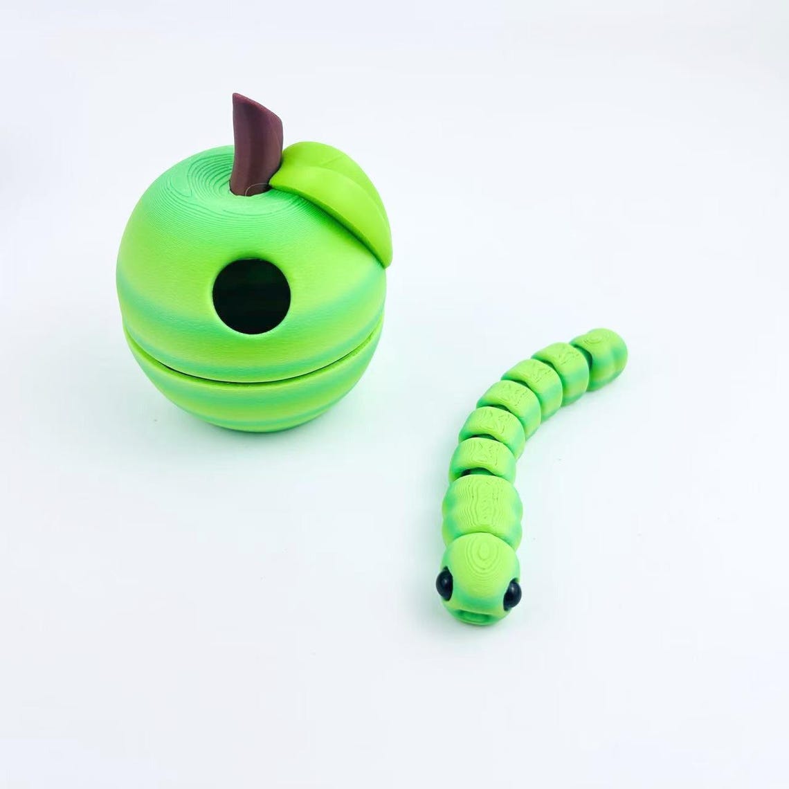 3D Printed Articulated Apple Worm Toy – Poseable Bug Figure, Creative ...