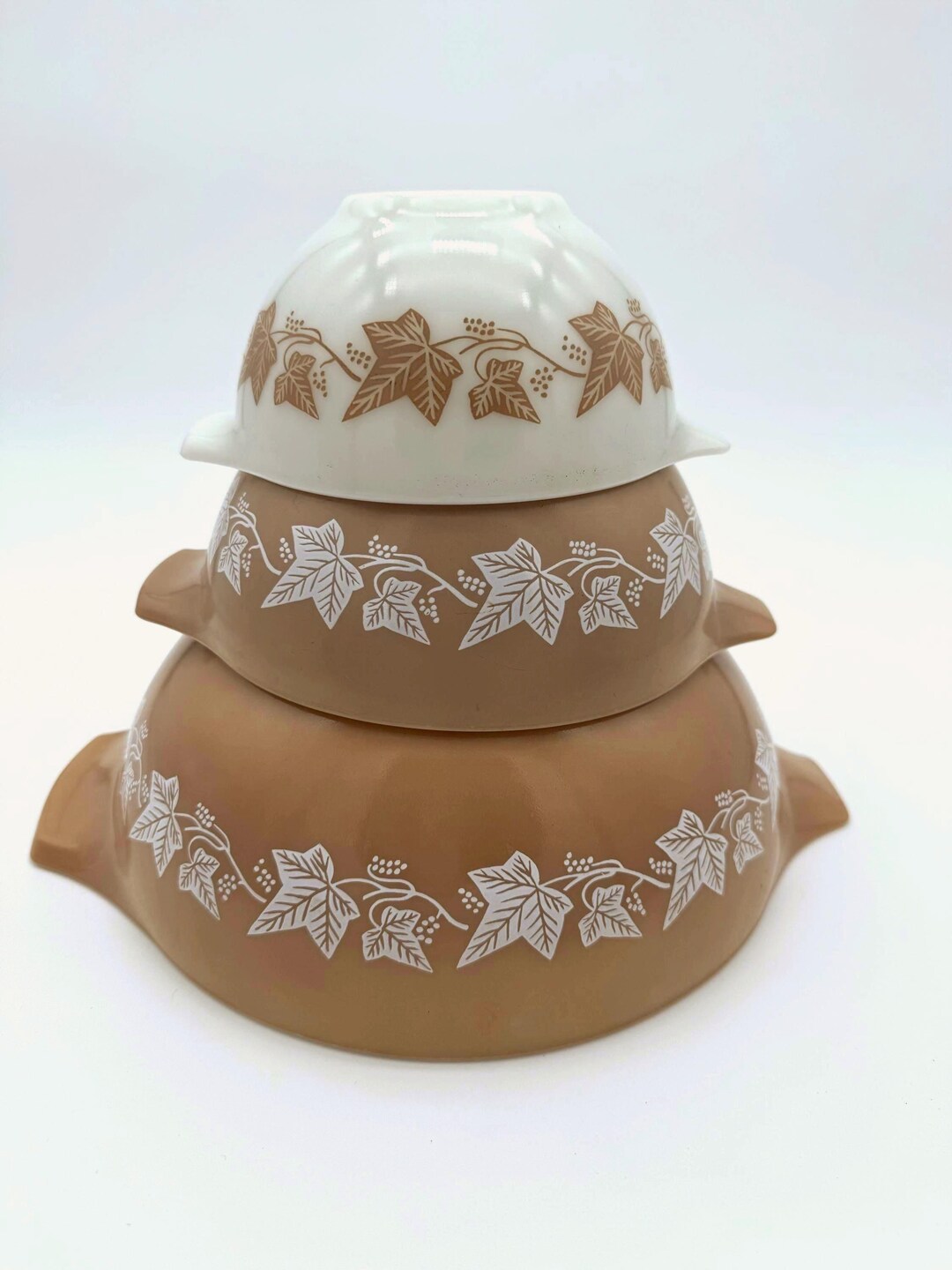 Vintage Pyrex Sandalwood Ivy Mixing Bowl Set of 3 | 441 442 444 | 1960s ...