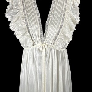 Frilly Ruffled Ivory Nylon Gown Vintage Prissy Nightgown W Lace M - Etsy