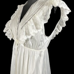 Frilly Ruffled Ivory Nylon Gown Vintage Prissy Nightgown W Lace M - Etsy