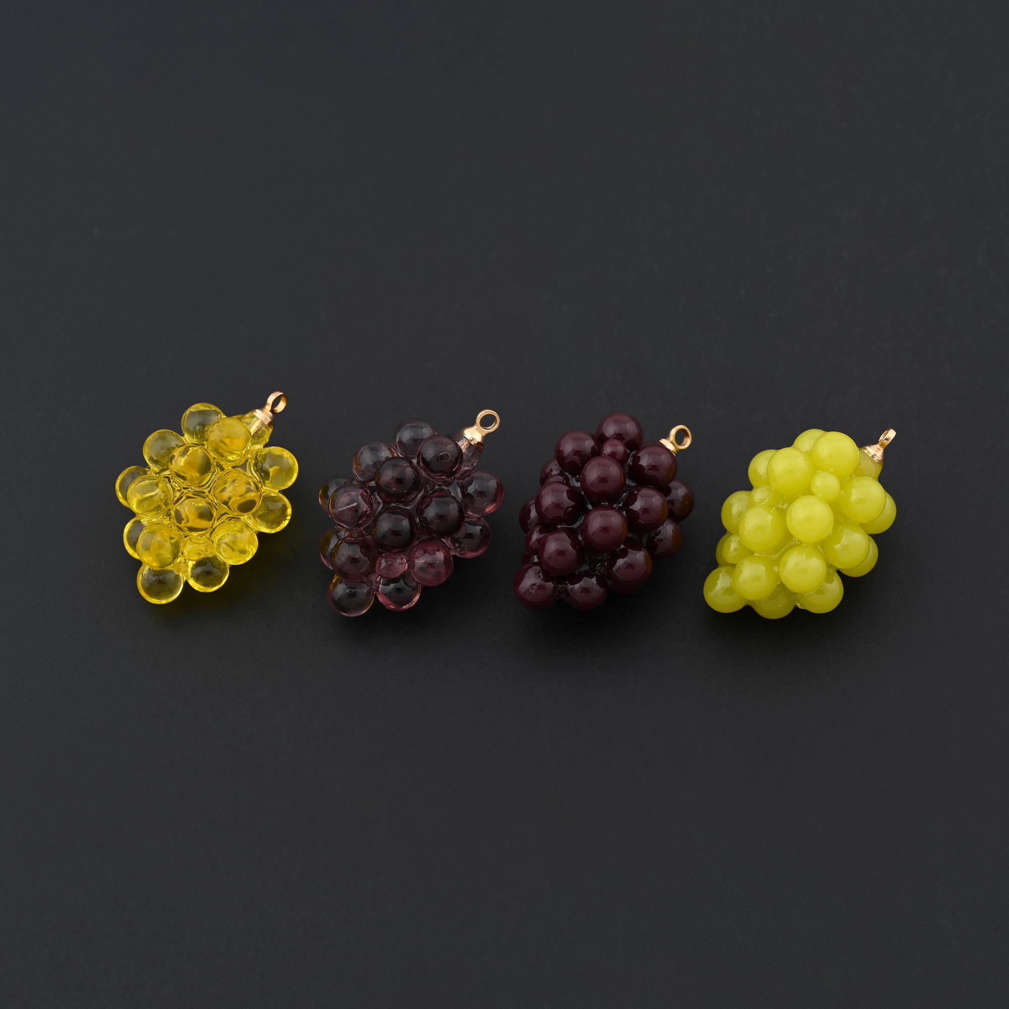 3D Fruit-inspired Grape Pendant With Juicy Bead Design and 18K Gold ...