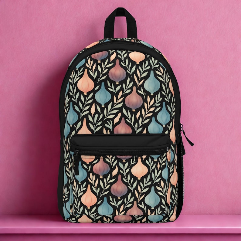 Garlic Black Backpack, Foodie Chef Gift, Farmers Market Vegetable Print ...