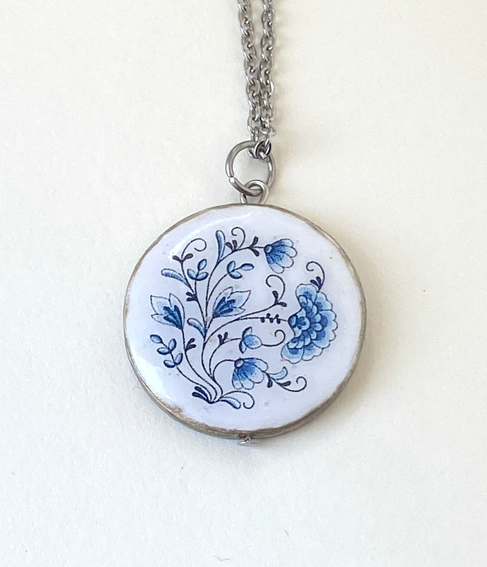 Delft Blue Floral Pendant: Personalized China Design Necklace - Etsy
