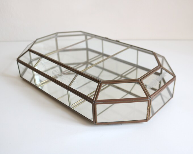 Etched Glass Faceted Display Case - Etsy