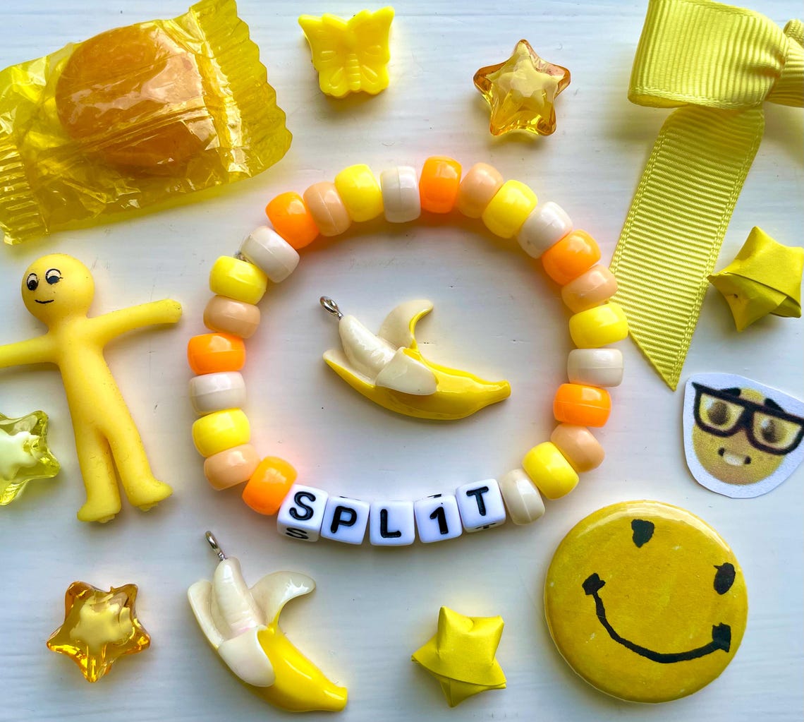 Split Regretevator Roblox Kandi Bracelet - Etsy
