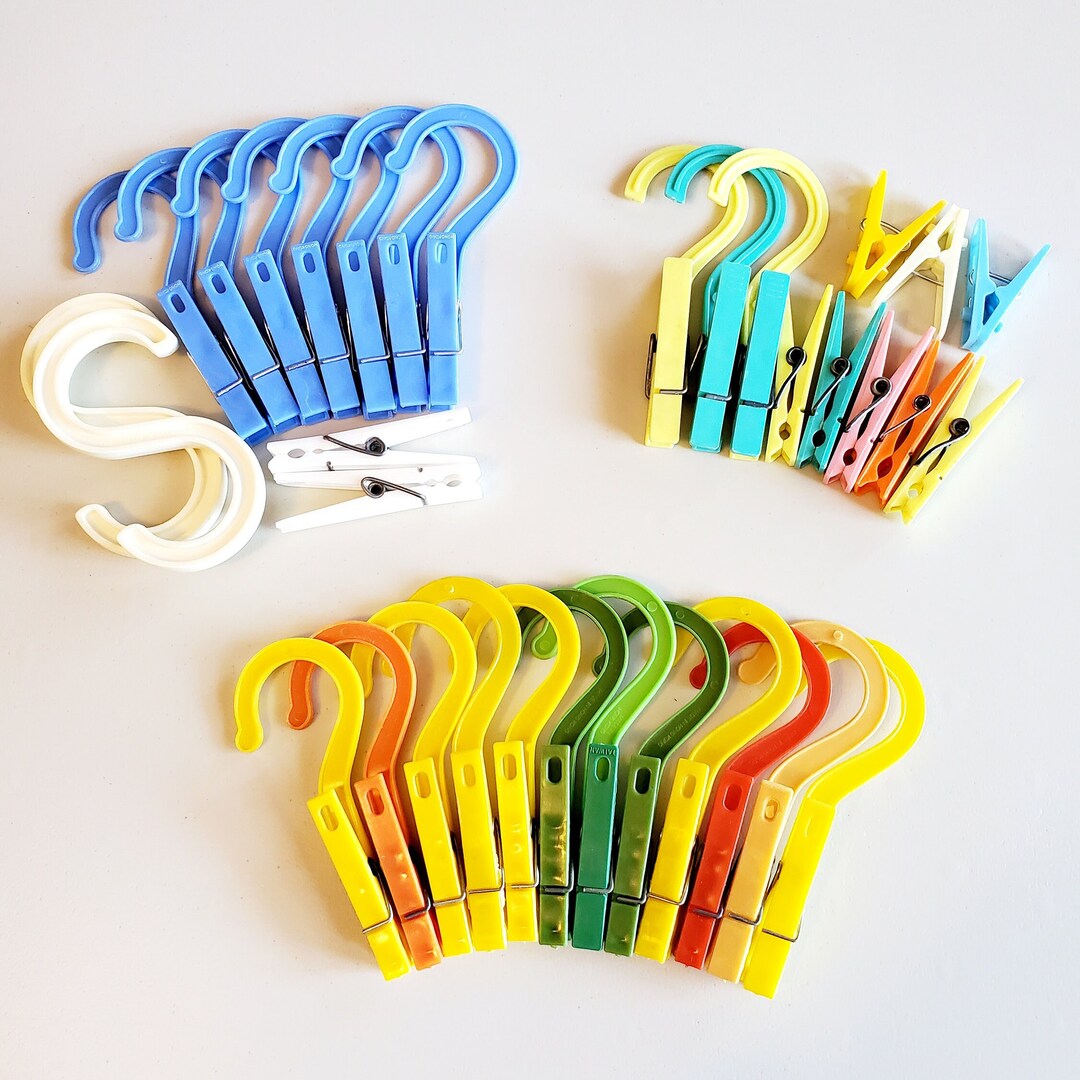 CHOOSE 1 SET Plastic Clothespins, Laundry Room Hooks, Clip Hangers, S ...