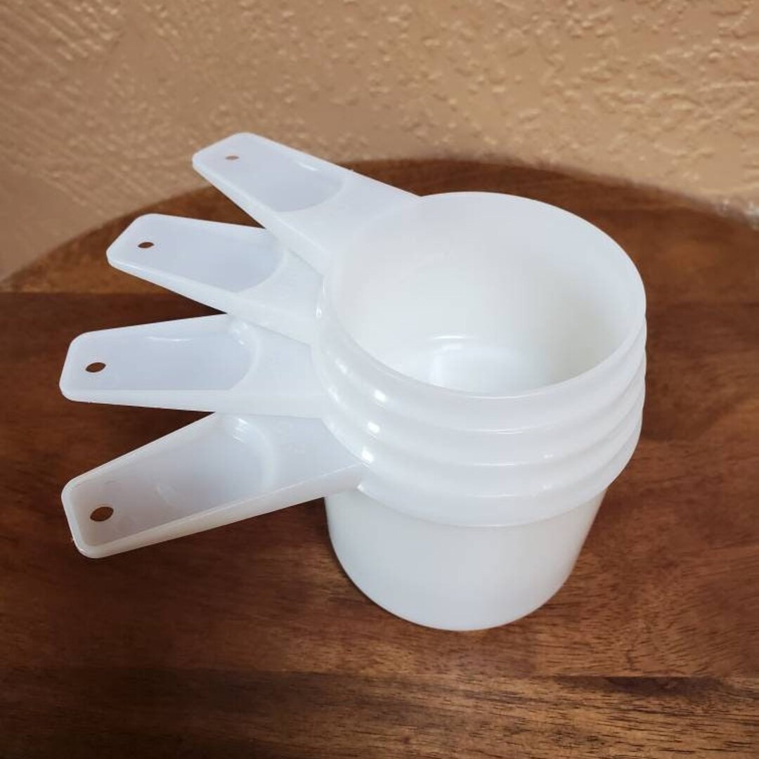 4 White Tupperware Measuring Cups, Plastic Kitchen Tools - Oak Hill ...