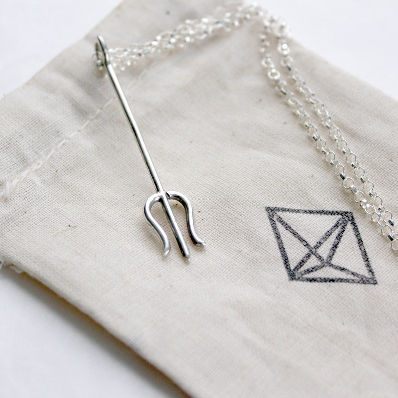 Silver Trident Necklace - Etsy