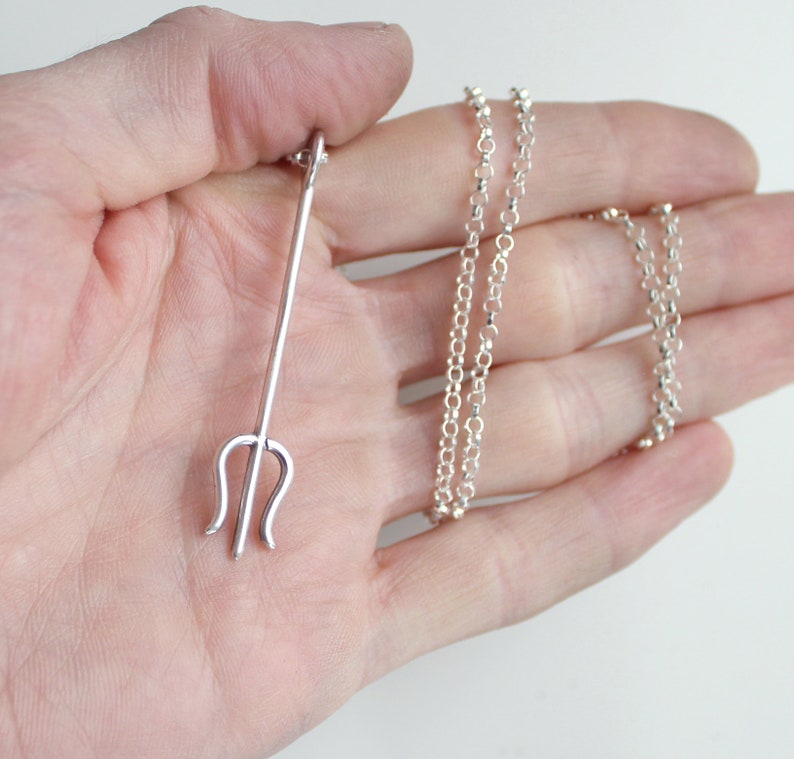 Silver Trident Necklace - Etsy
