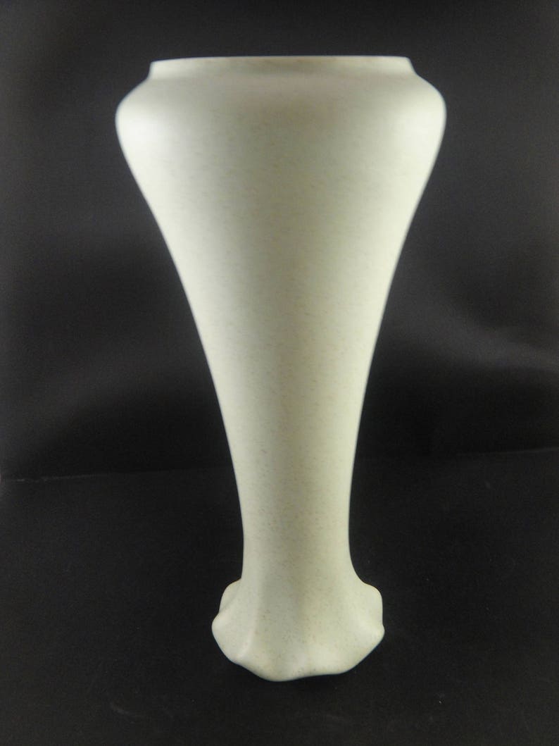 Green Speckled Vase Scalloped Rim Signed 809 USA Ceramic - Etsy