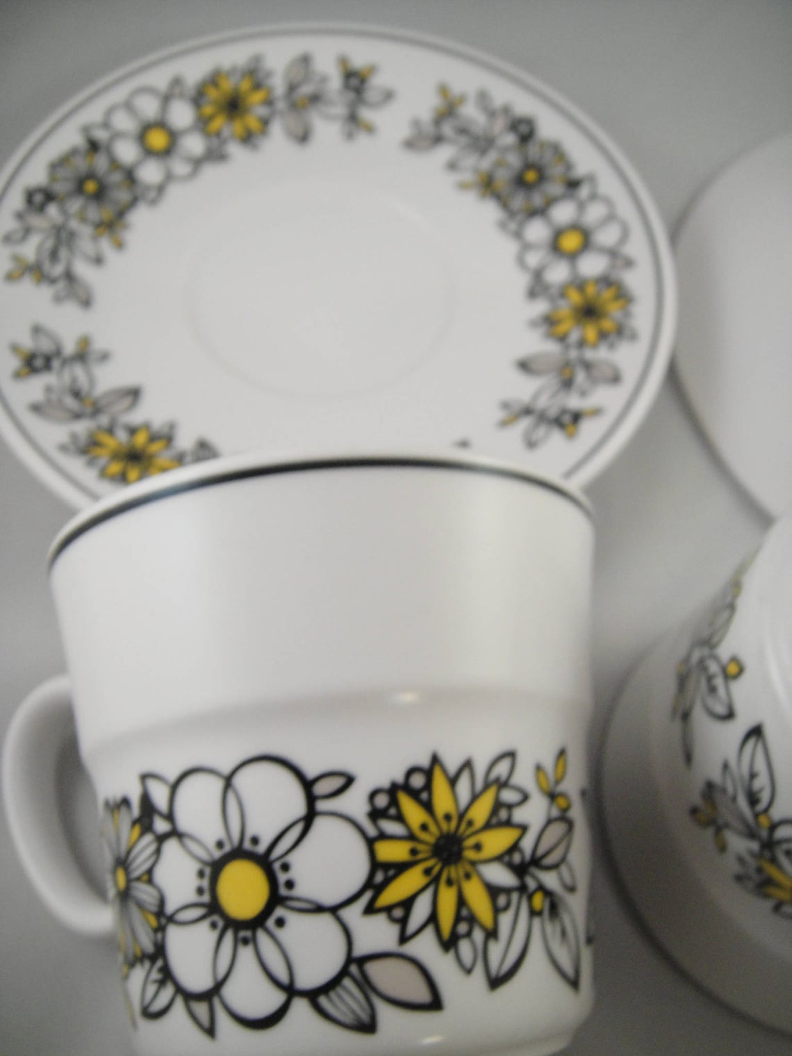 Tressa Pattern Noritake Progression Black White Yellow Daisy | Etsy