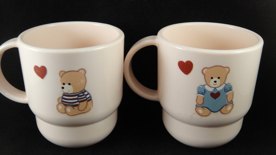 Pink Tupperware Mugs With Teddy Bear Designs Pair Two Pink Plastic Mugs ...