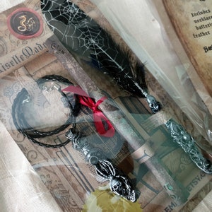 Spider Magic Kit UV Blacklight and Invisible Ink Ballpoint Quill FREE ...