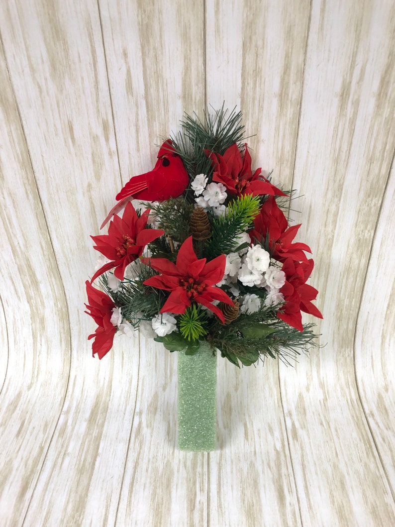 Red Cardinal Christmas, Crypt, Gravesite, Memorial, Funeral Flowers ...