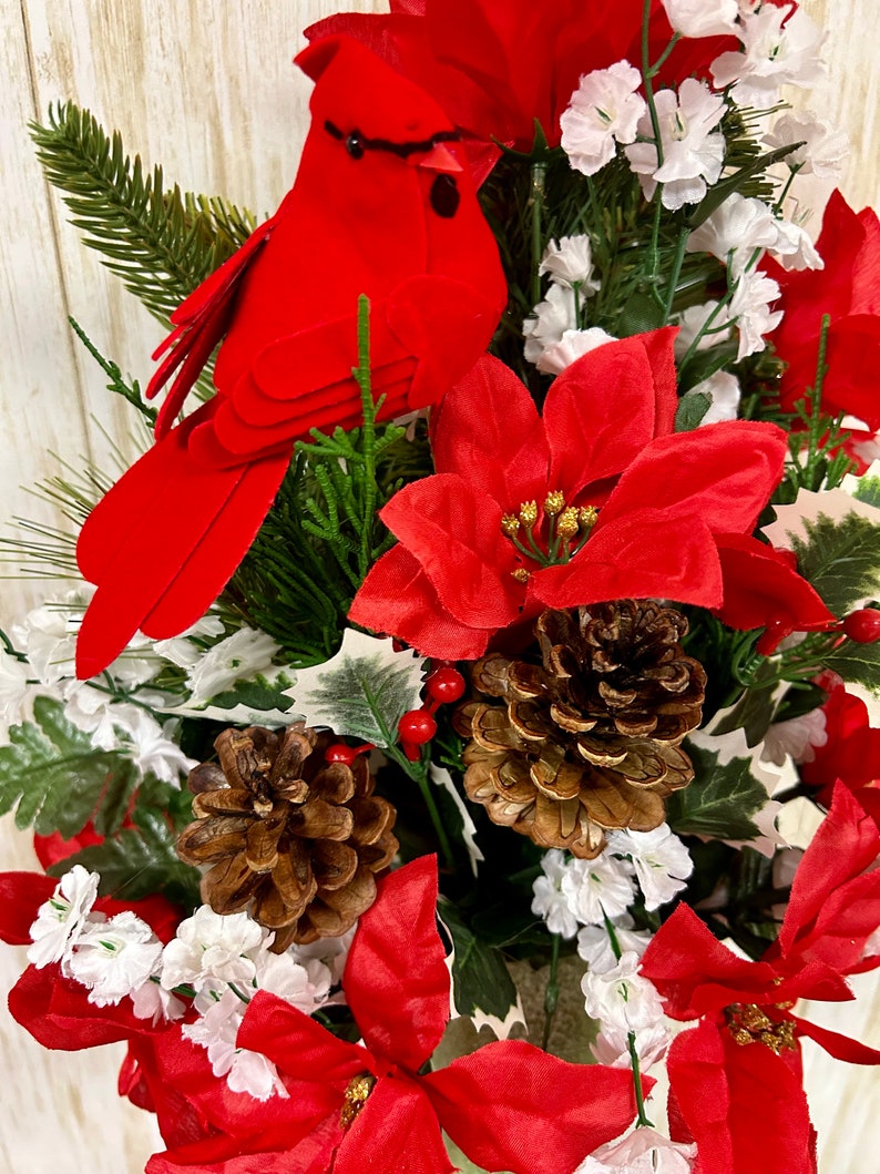 Red Cardinal Christmas, Crypt, Gravesite, Memorial, Funeral Flowers ...