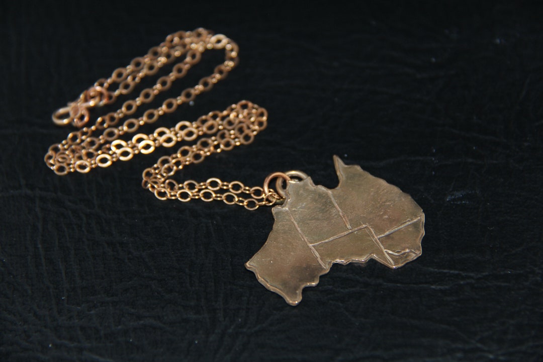 Map of Australia Pendant in Bronze Perfect Gift for Someone Special on ...