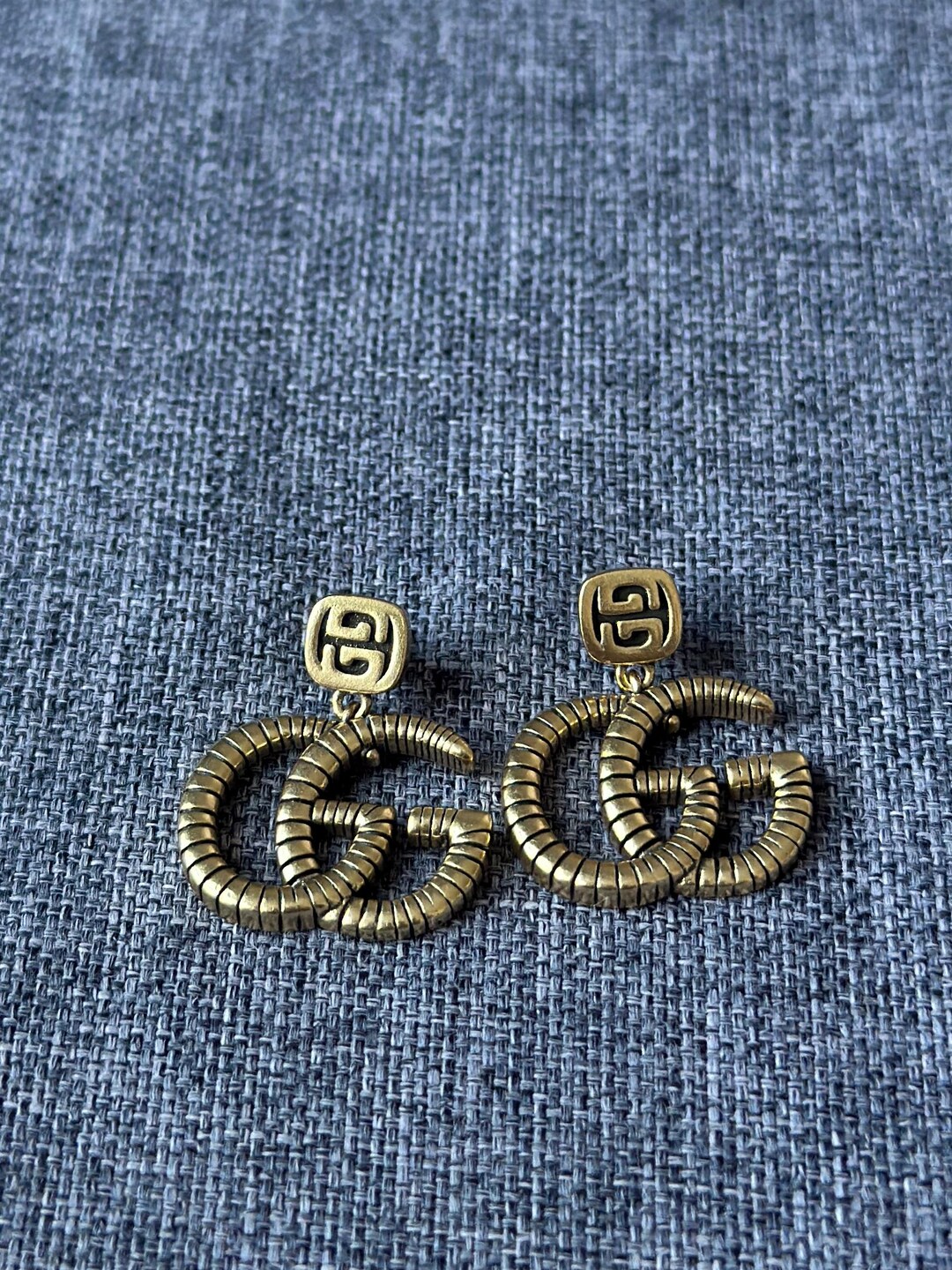 Vintage Gucci Designer GG Monogram Gold Dangle Drop Earrings VTG Stamp ...