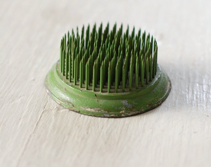 Vintage Metal Pin Flower Frog With Bright Spring Green Paint - Etsy