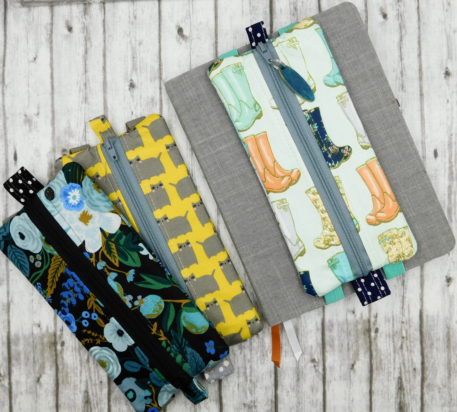 Floral Pencil Pouch/ Attachable Zipper Pouch/ Journal Pens/ | Etsy