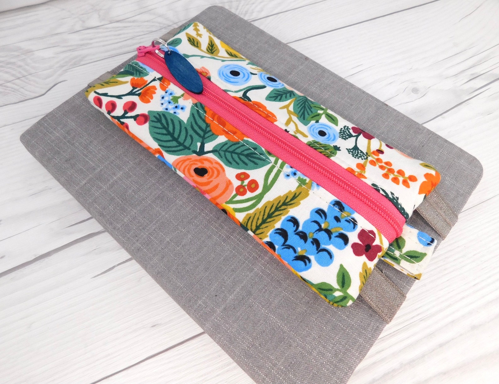 Floral Pencil Pouch/ Attachable Zipper Pouch/ Journal Pens/ - Etsy