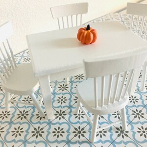 Mini White Farmhouse Table / Miniature Dollhouse Table 4 Chairs ...