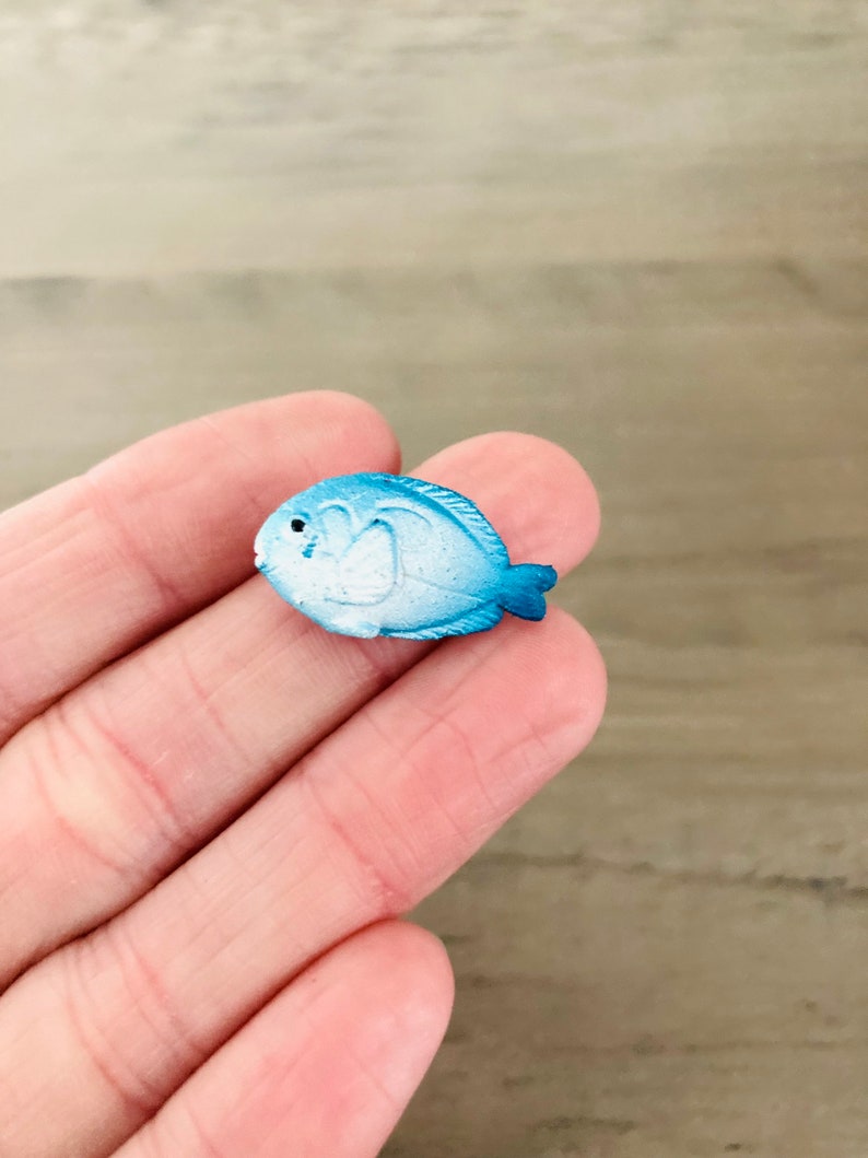 Micro Mini Blue Tang Fish / Ocean Sea Creature Coral Reef Figure Mini ...