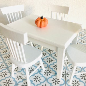 Mini White Farmhouse Table / Miniature Dollhouse Table 4 Chairs ...