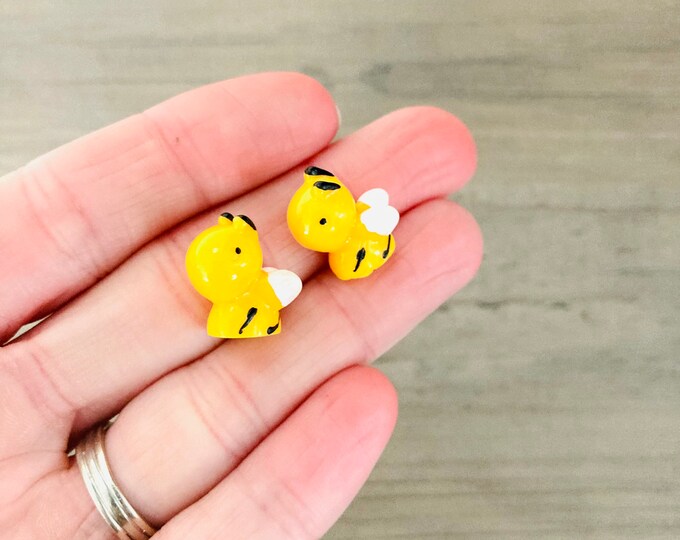 2pc Miniature Bee Set / Mini Bees Crafting Fairy Garden Diorama ...