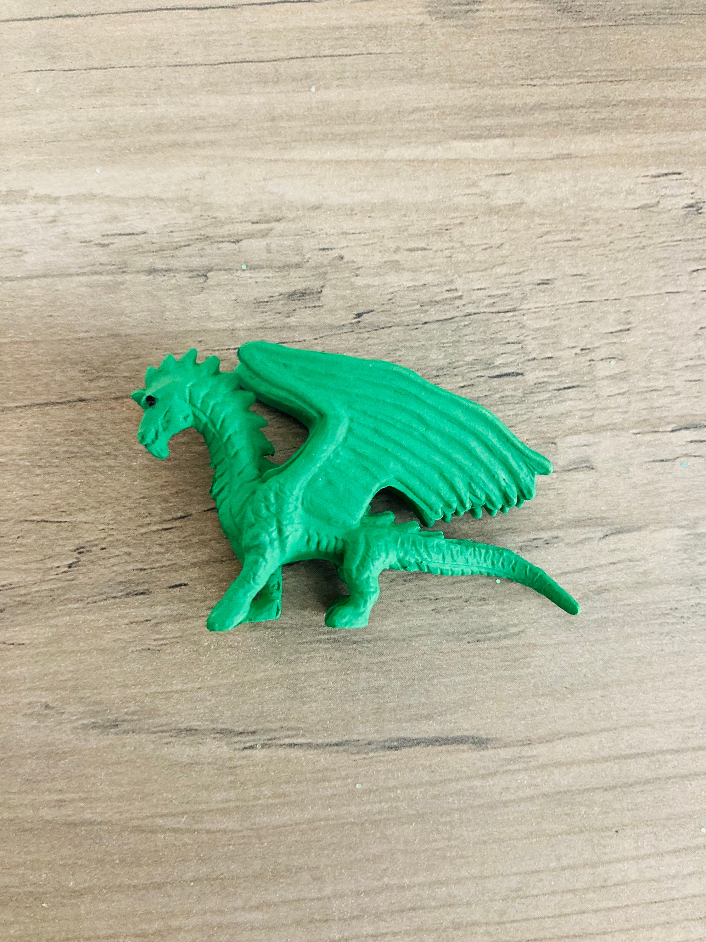 Miniature Mediaevil Dragon / Rubbery Flexible Dragons Micro Mini ...